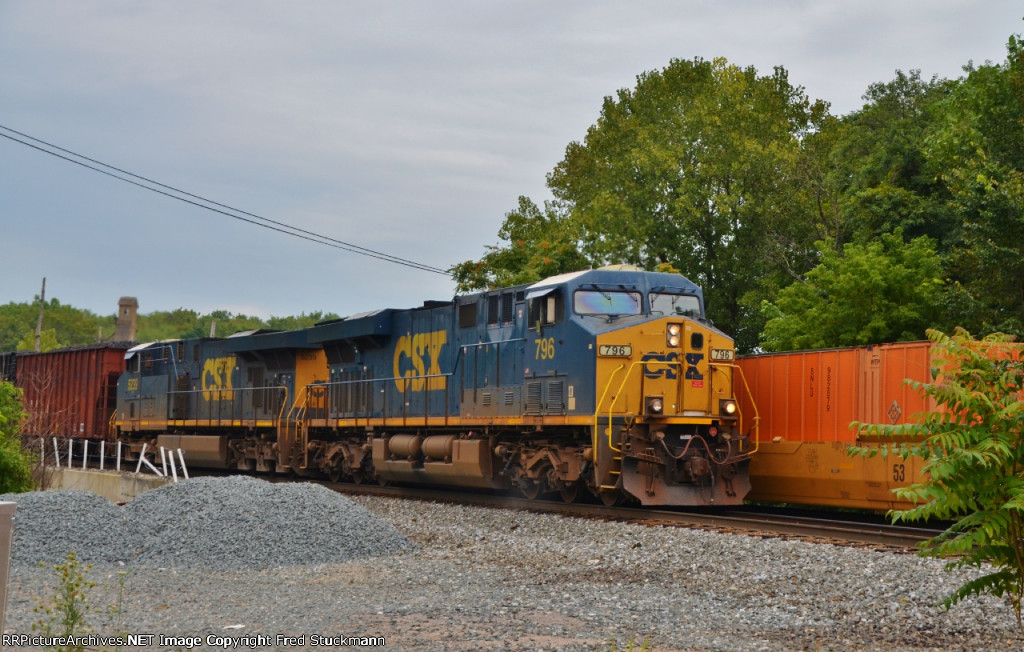 CSX 796 fronts the coke train.